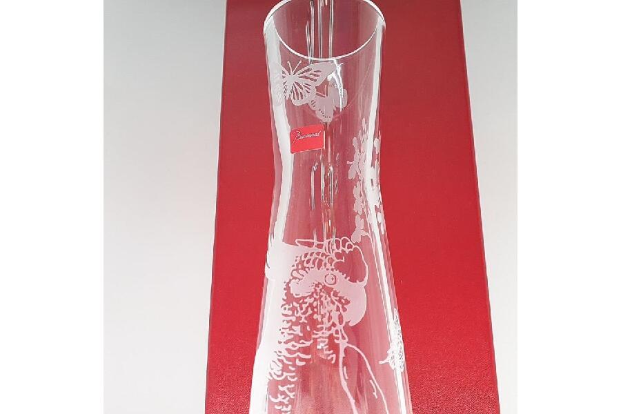 バカラ ポエティックガーデン 2105702 フワラーベース 花瓶 ガラス オウム柄Baccarat POETIC GARDEN 入荷しました ...