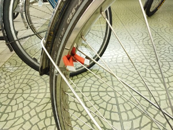 車のシフトレバー??いえ、自転車のシフトレバーです。MARUISHI 車のシフトレバー??いえ、自転車のシフトレバーです。MARUISHI
